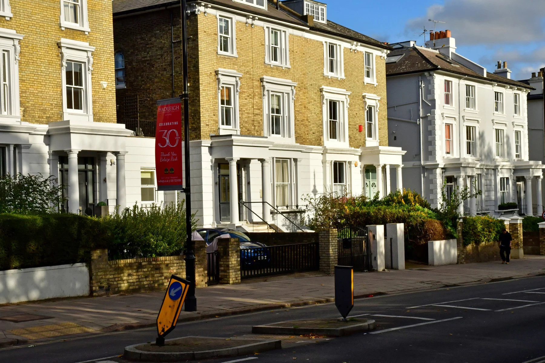 A Guide For International Students Renting In The UK | uhomes