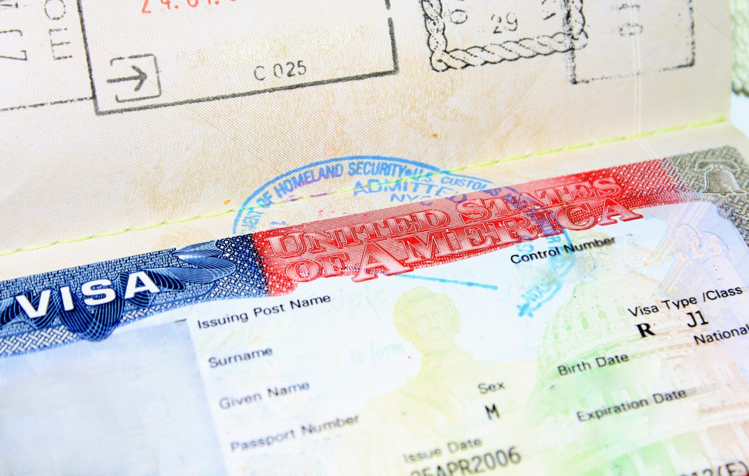 Everything You Need to Know About Student Visa USA | uhomes.com
