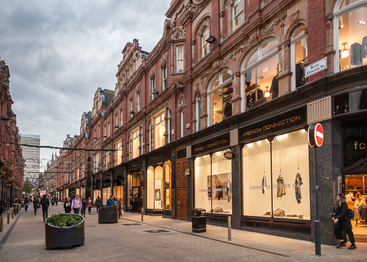 6 Best Places to Live in Leeds - uhomes.com